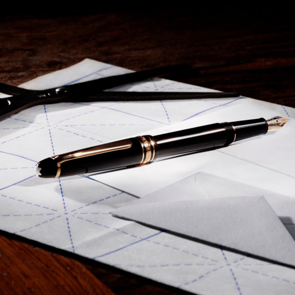 Montblanc Pluma Fuente Meisterstück Classique Dorado - plazavendome